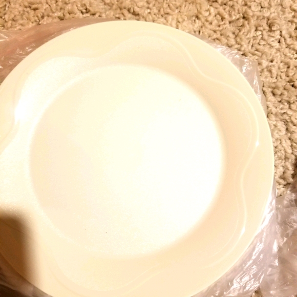 Tupperware | Kitchen | Vintage Tupperware Plates New | Poshmark
